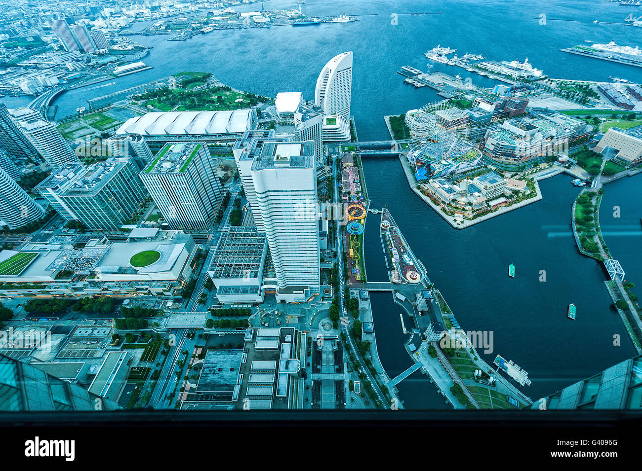 Japan highest building hi-res stock photography and images - Alamy