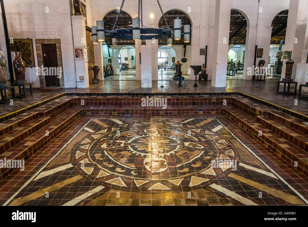 Oficina Ceramica Francisco Brennand, Workshop and gallery interior ...