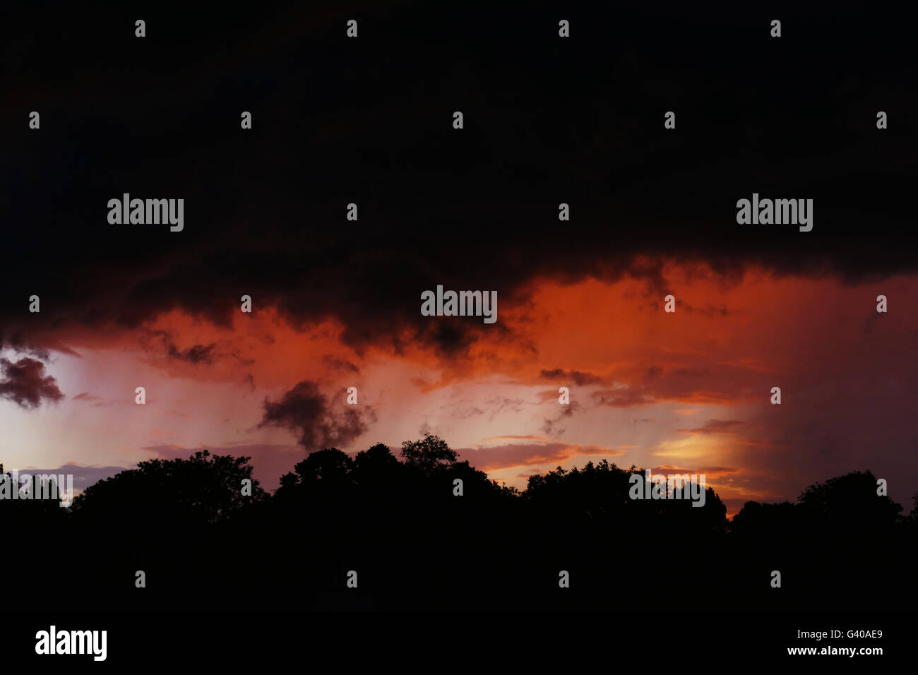 Terrifying clouds hi-res stock photography and images - Alamy