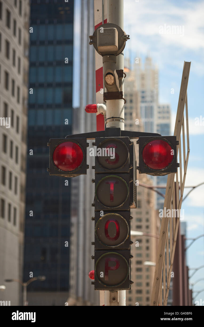 Chicago street light hi-res stock photography and images - Alamy