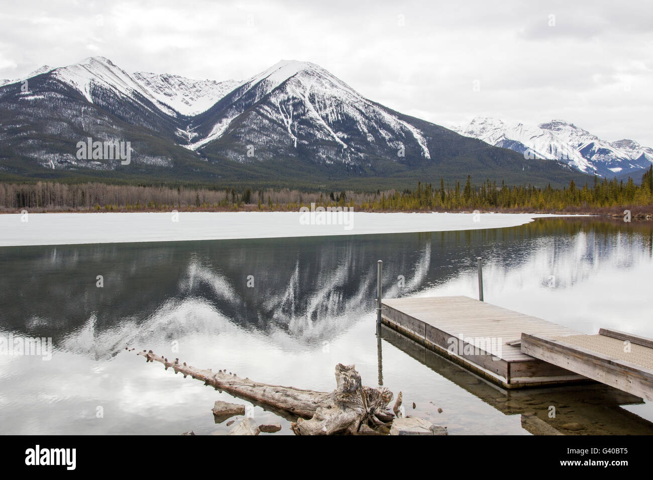 Third vermillion lake hi-res stock photography and images - Alamy