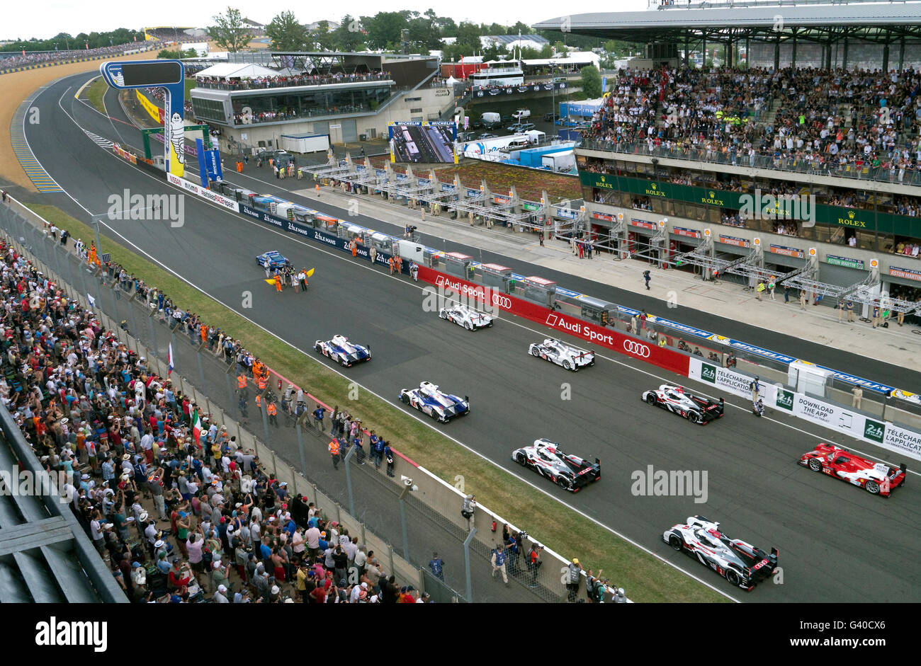Starting grid hi-res stock photography and images - Alamy