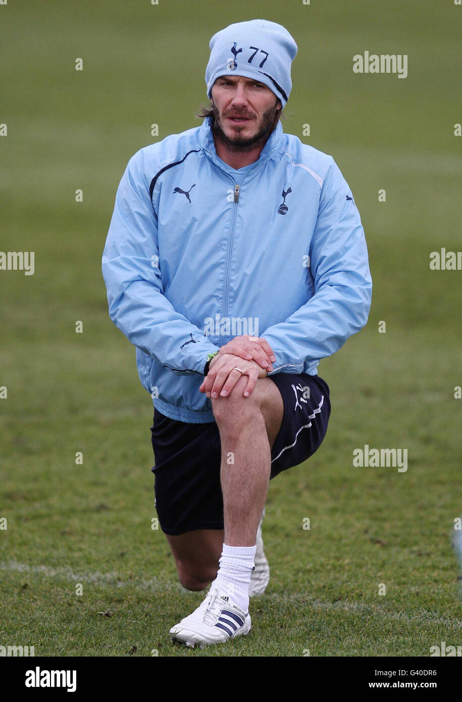 Tottenham hotspur cap hi-res stock photography and images - Alamy