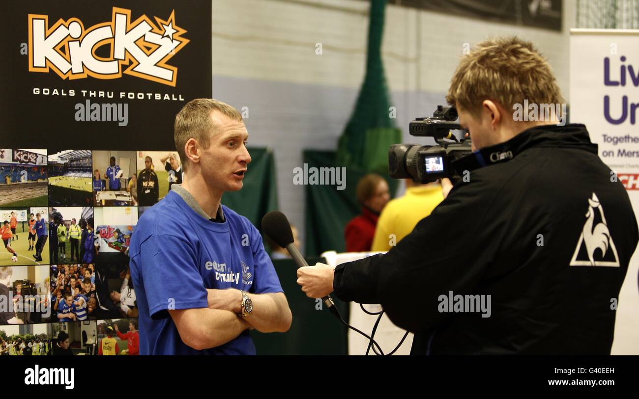 Liverpool and tony hibbert hi-res stock photography and images - Alamy