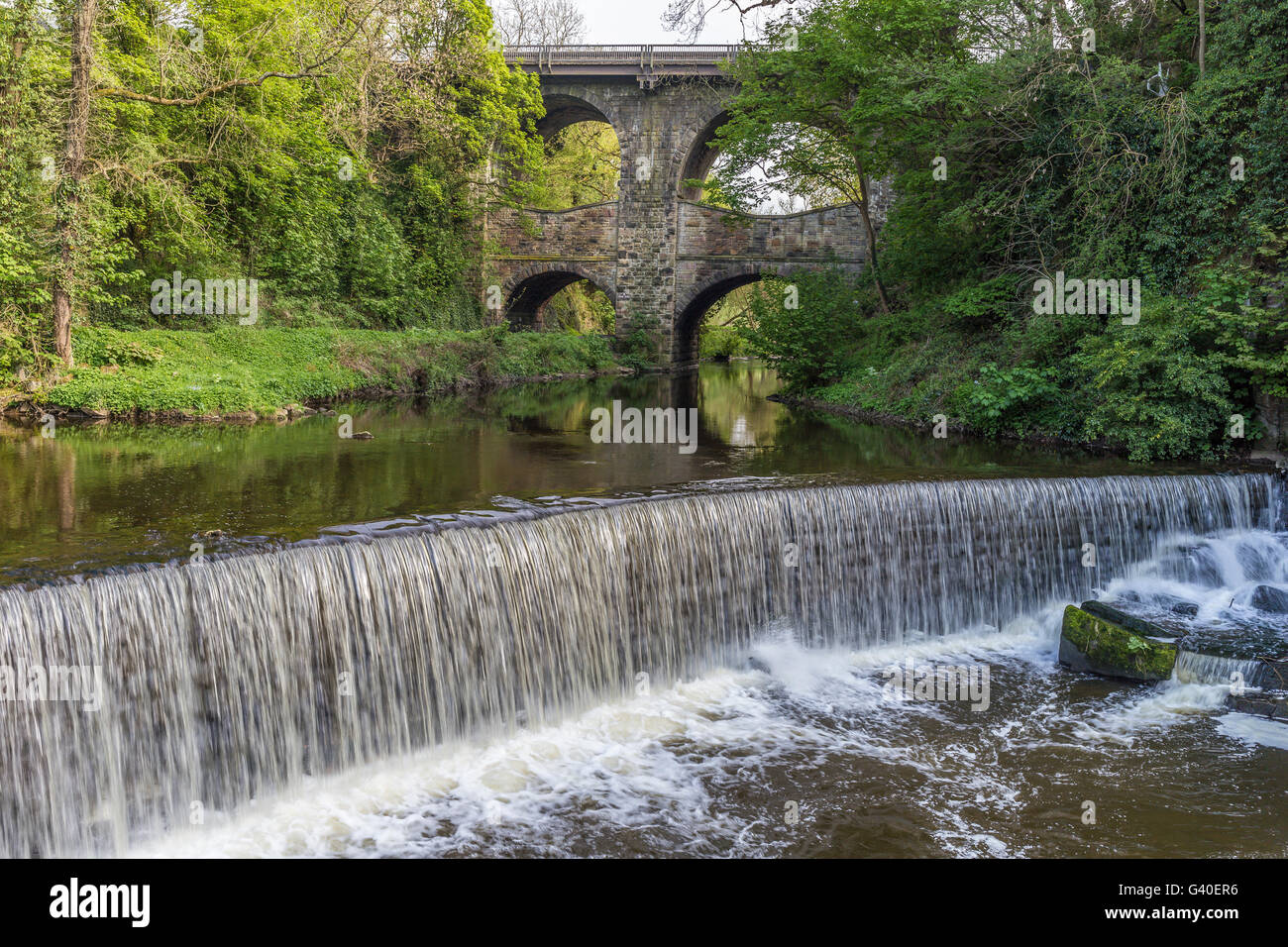 River goyt weir hi-res stock photography and images - Alamy