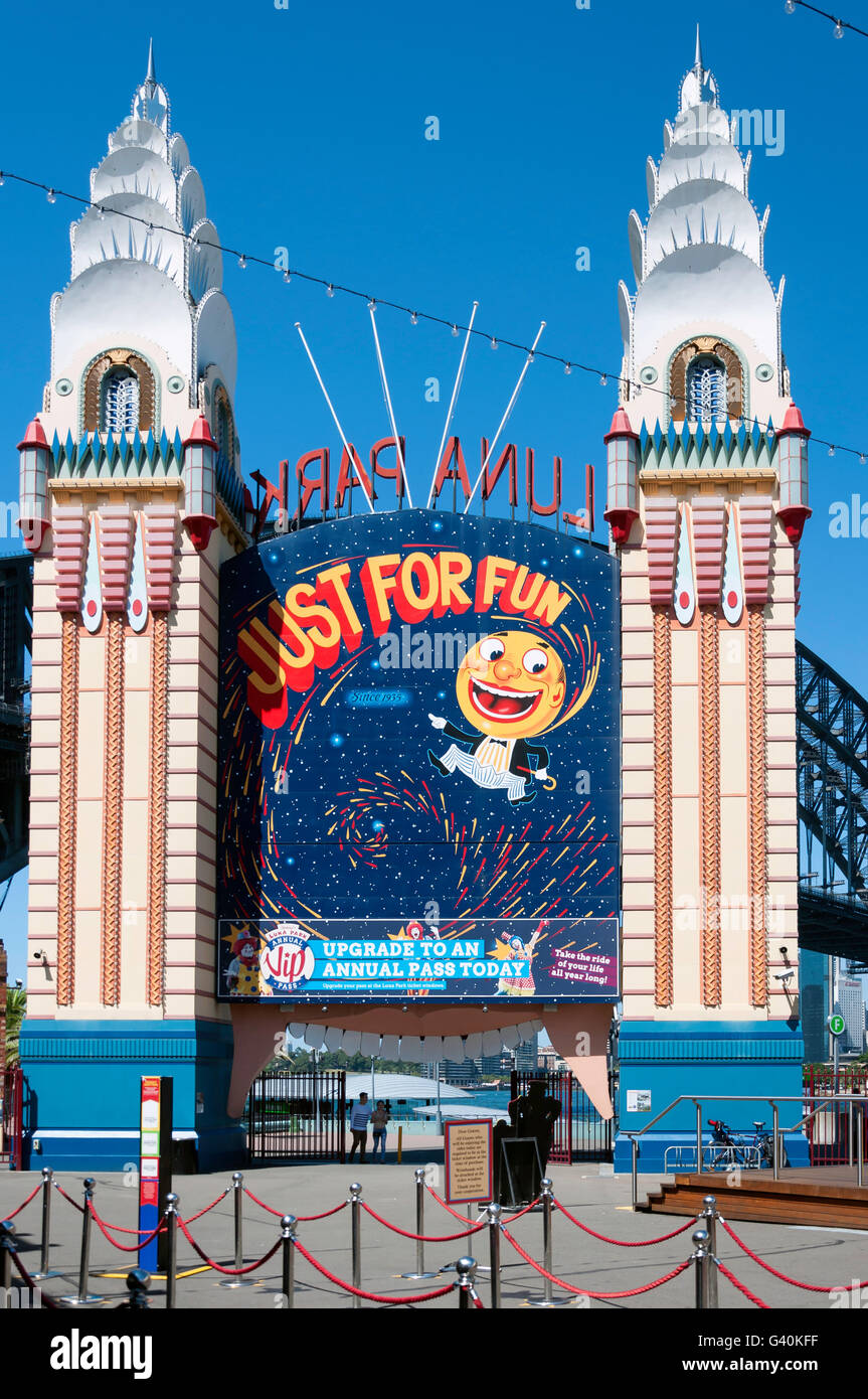 Luna Park Sydney Stock Photos & Luna Park Sydney Stock Images - Alamy
