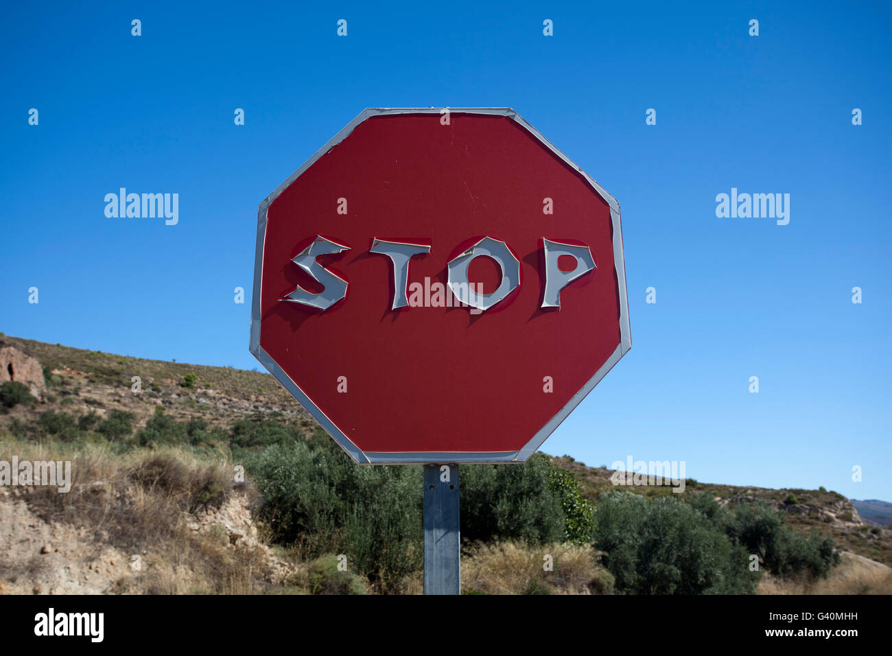 Spanish stop sign hi-res stock photography and images - Alamy