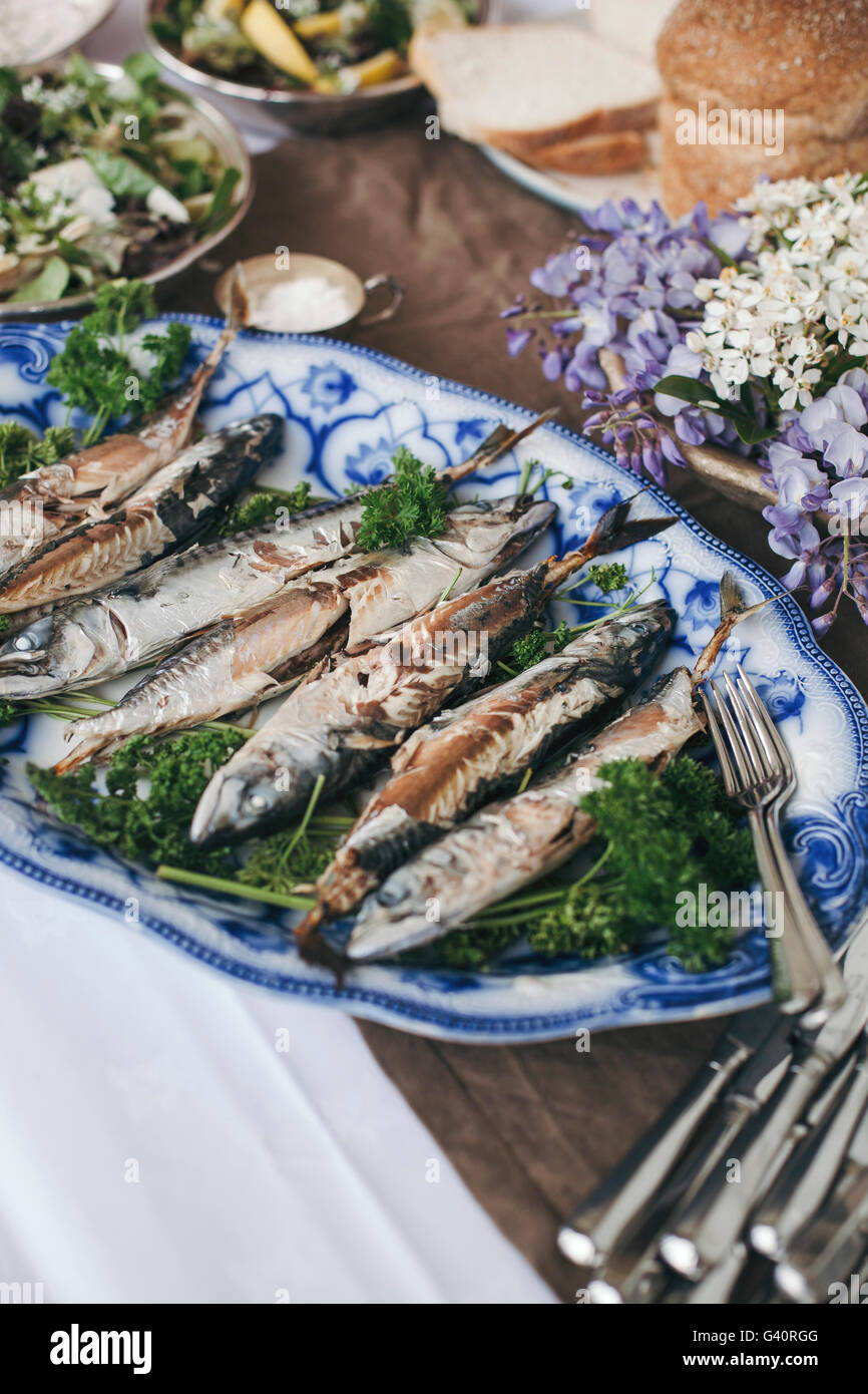 Served fish hi-res stock photography and images - Alamy