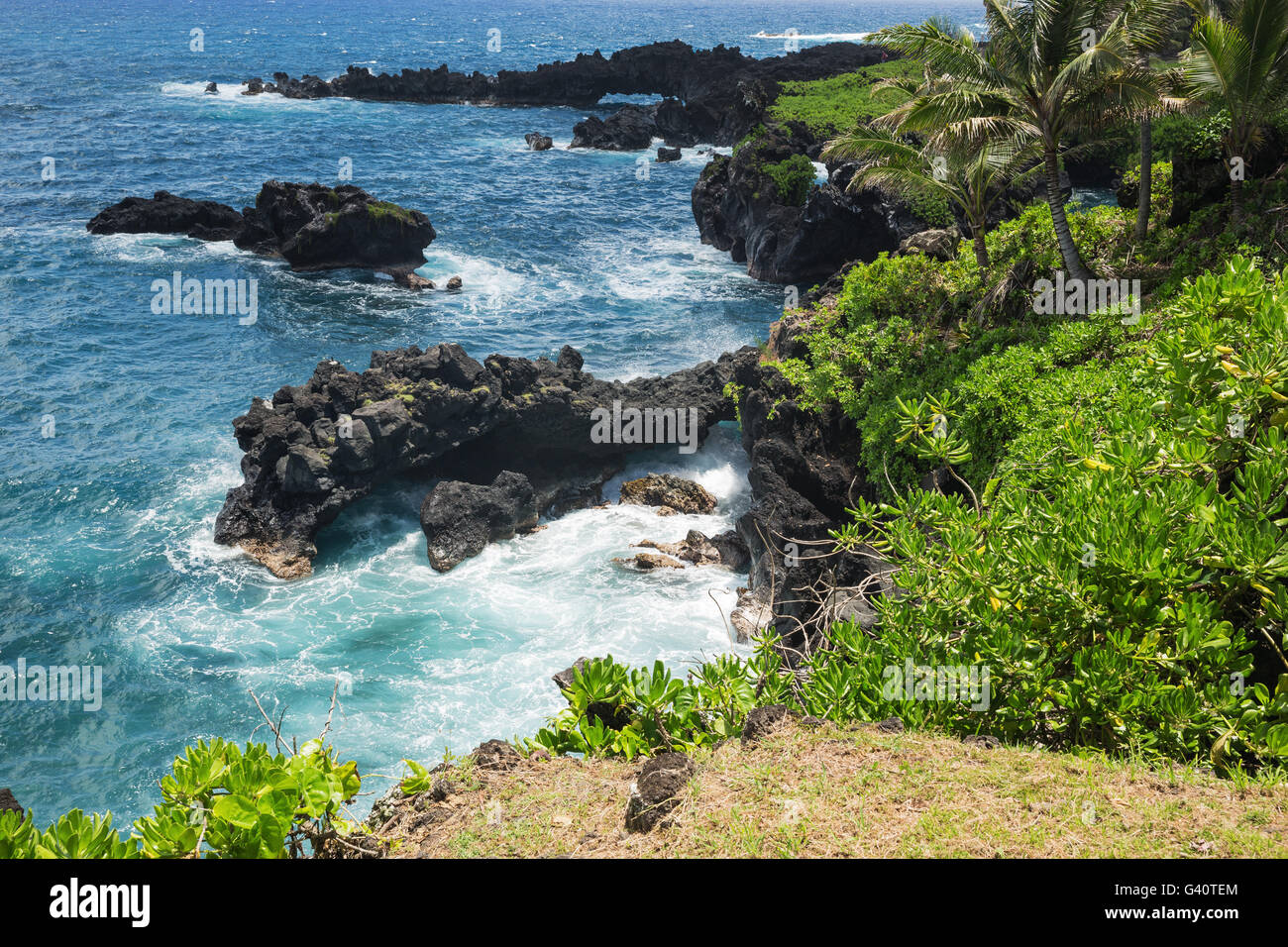 Rocky coast at Waianapanapa State Park Stock Photo - Alamy