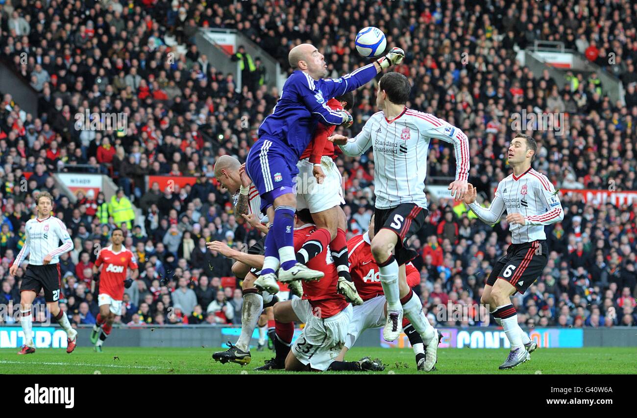 Cross full length football datacoapplies hi-res stock photography and ...