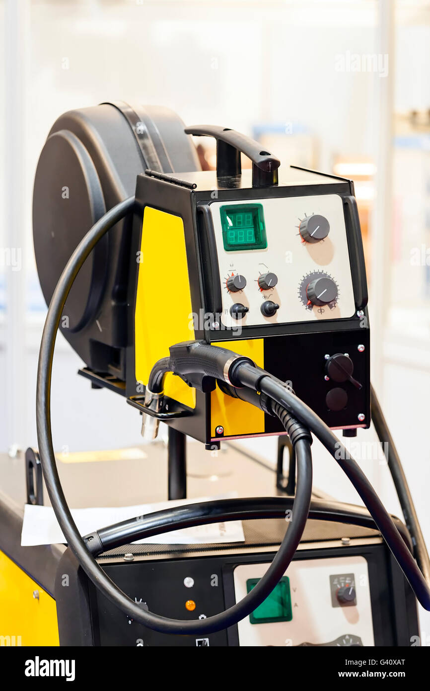 Advanced car service station and diagnostic equipment; note shallow ...