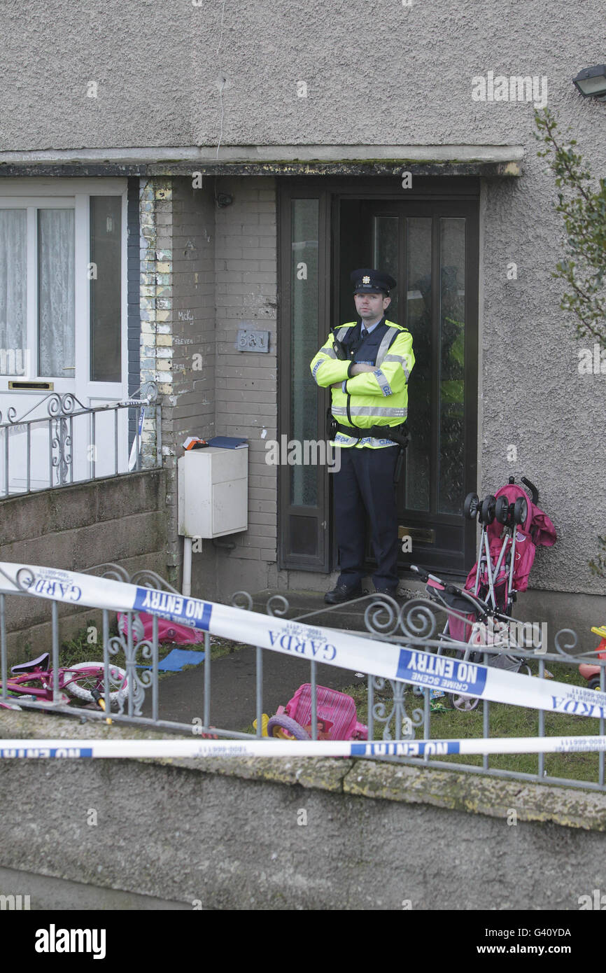 Gardai at the scene of a double shooting in O'Malley Park in Limerick ...