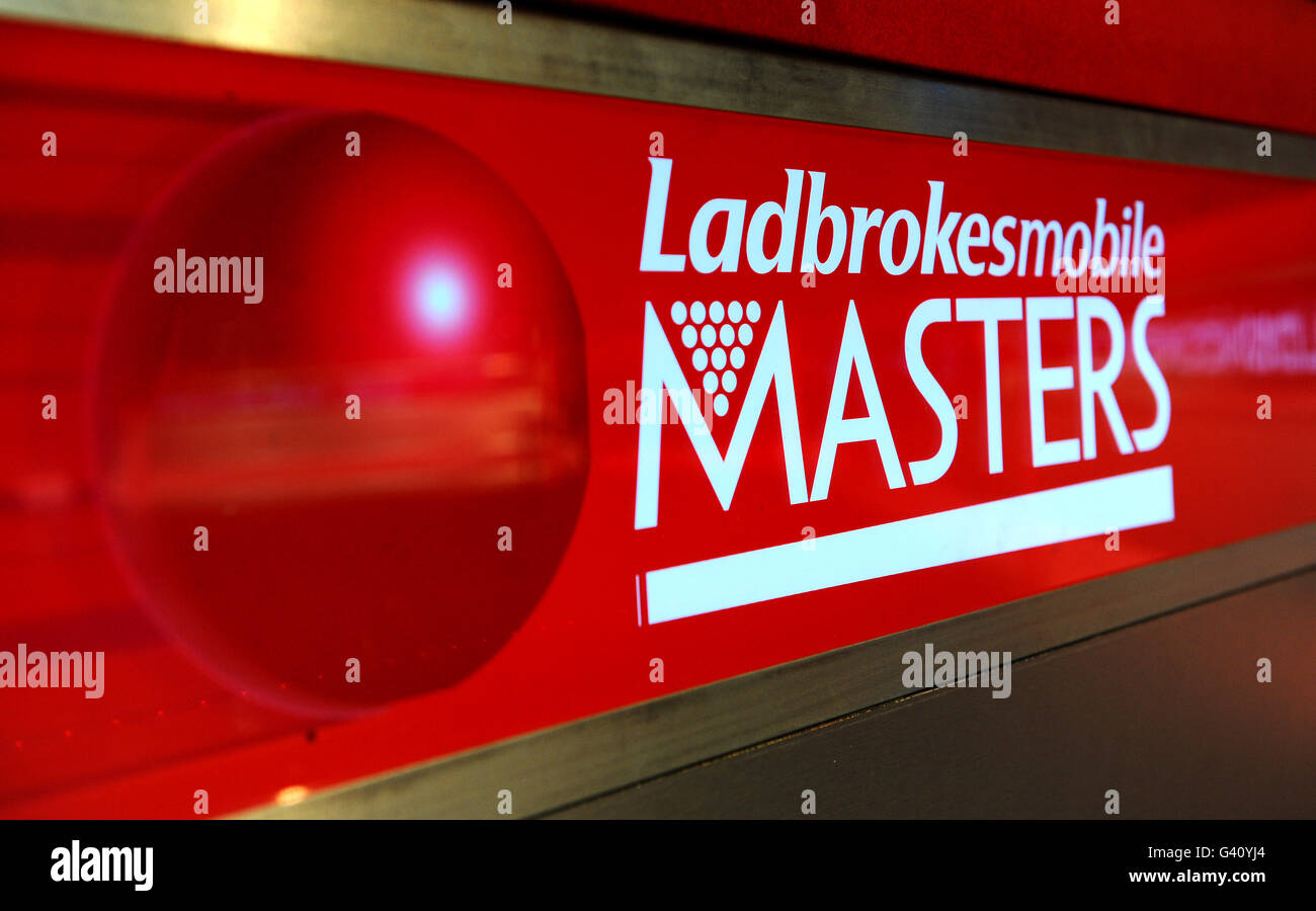 Snooker - Ladbrokes Mobile Masters - Day One - Wembley Arena Stock ...