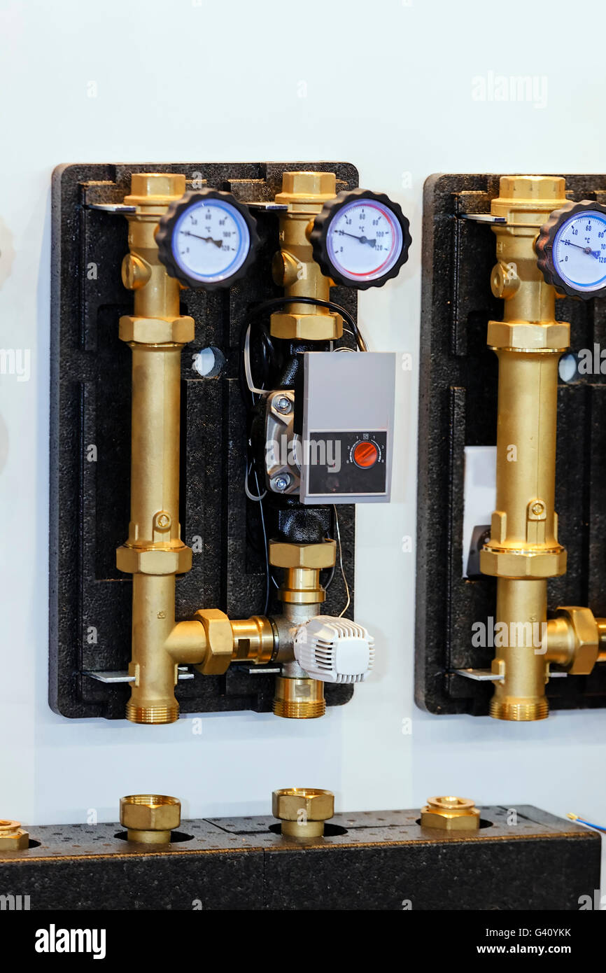 Focus on measuring apparatus device of engine for industry Stock Photo ...