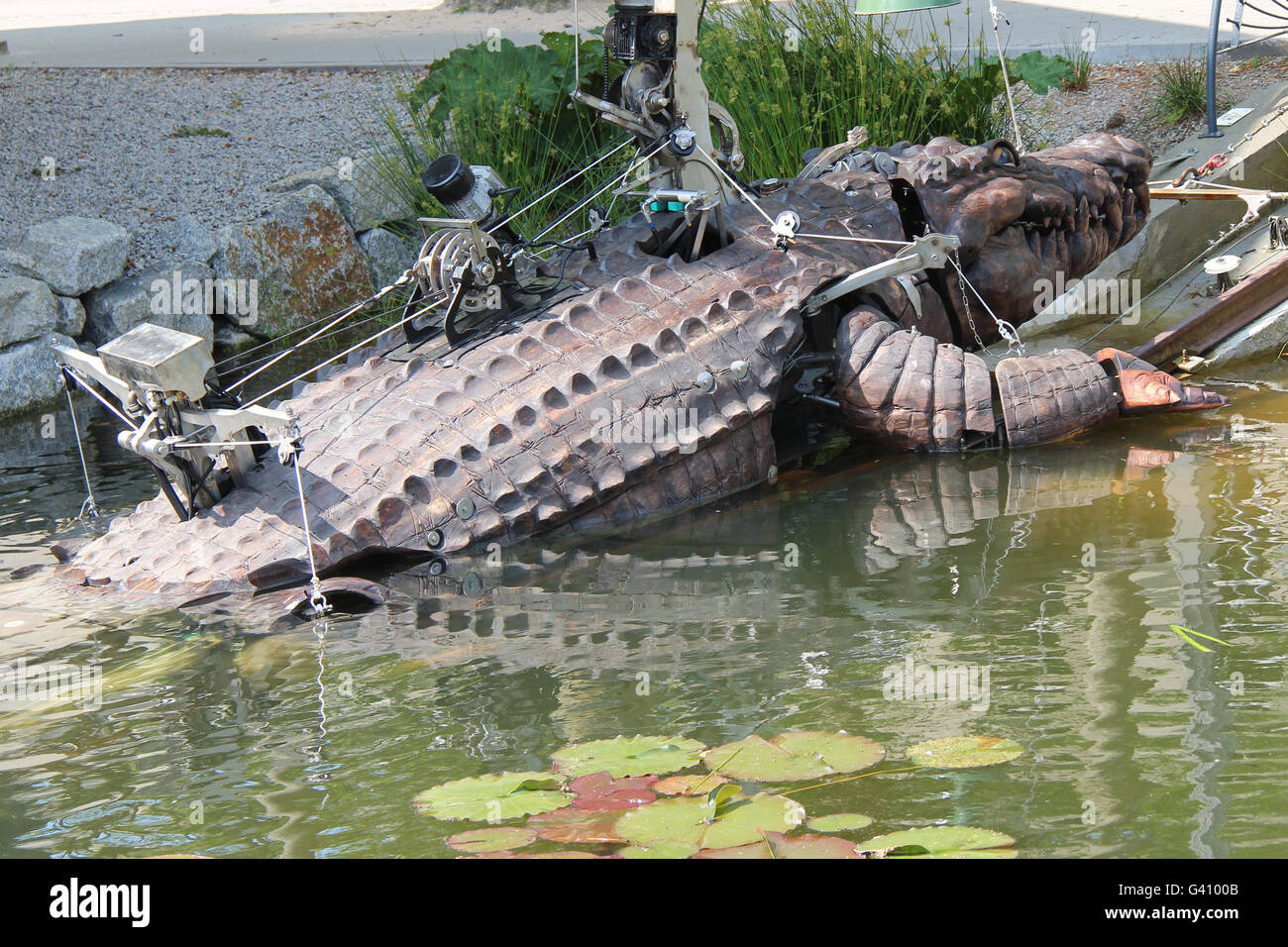Mechanic crocodile in La Roche-sur-Yon (France Stock Photo - Alamy