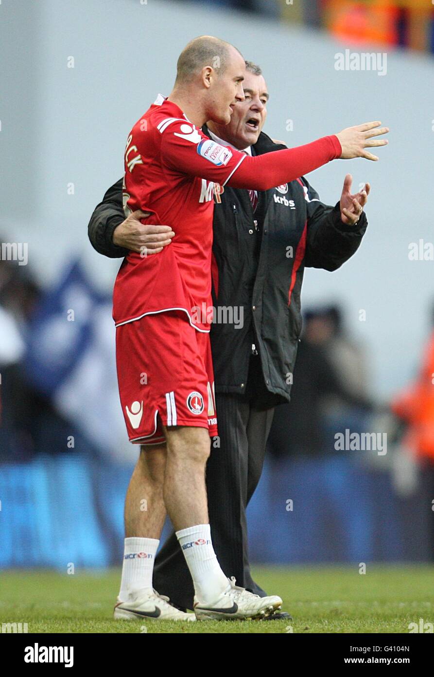 Charlton Athletic's Alan McCormack (lefT) and Caretaker manager Keith ...