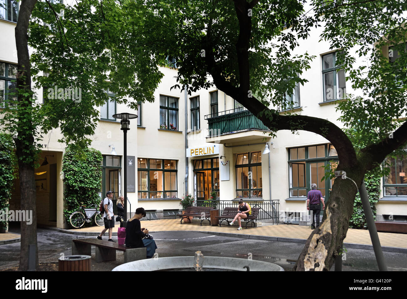 Scheunenviertel berlin hi-res stock photography and images - Alamy