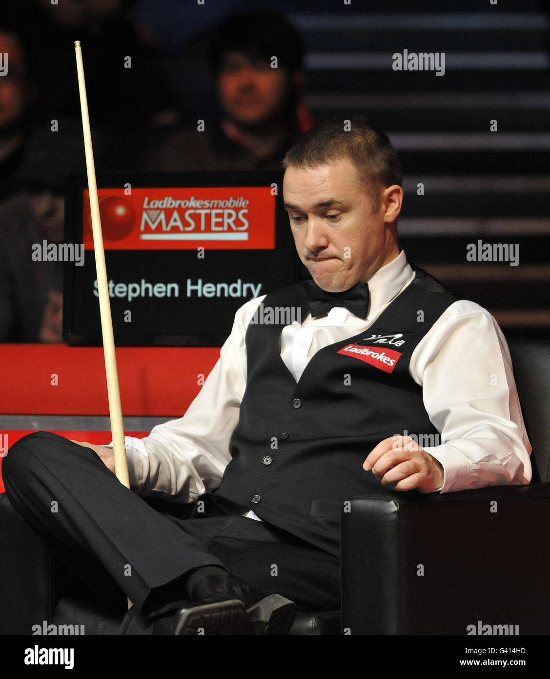 Snooker masters full length sitting mangkb hi-res stock photography and ...