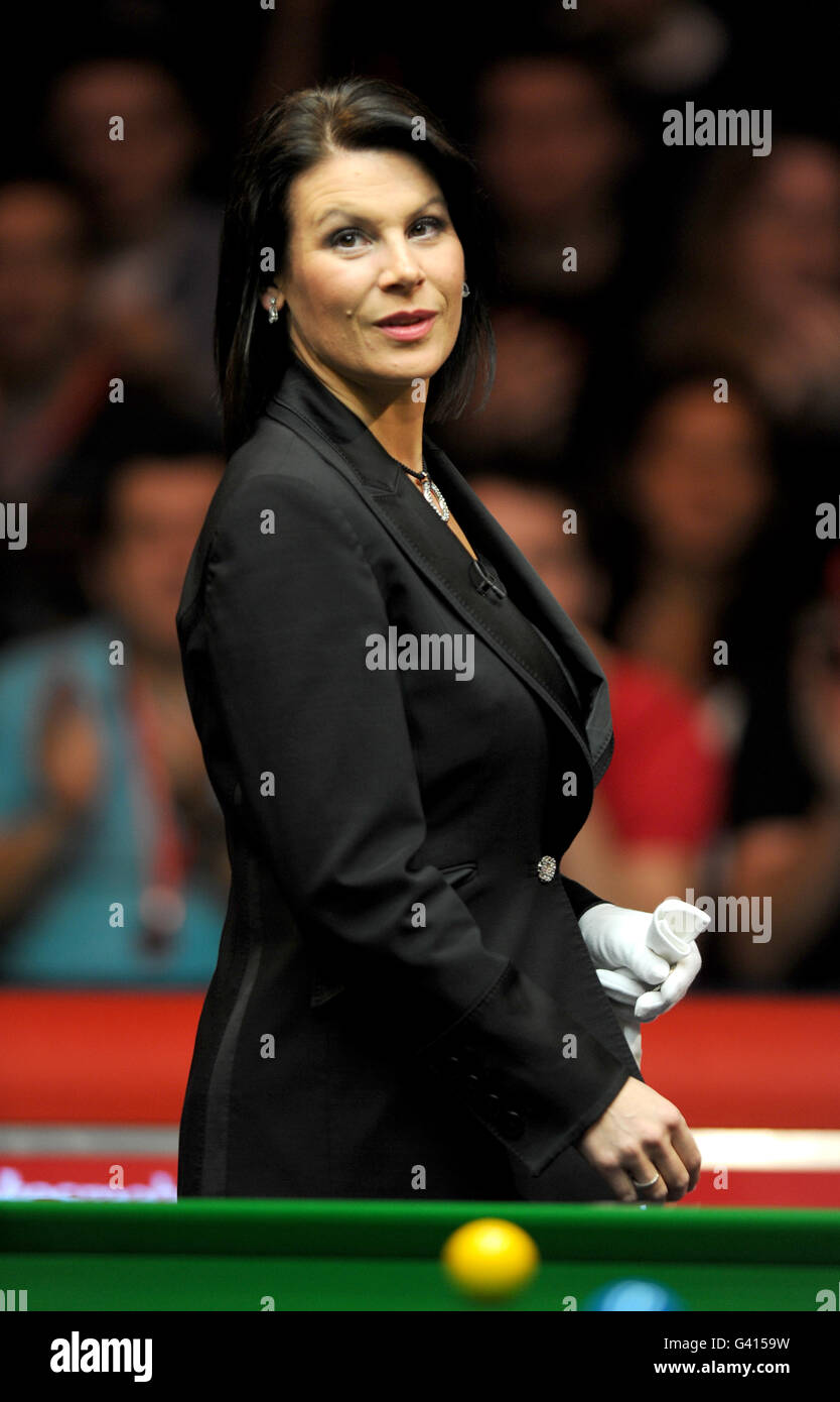 Snooker - Ladbrokes Mobile Masters - Day One - Wembley Arena. Michaela ...