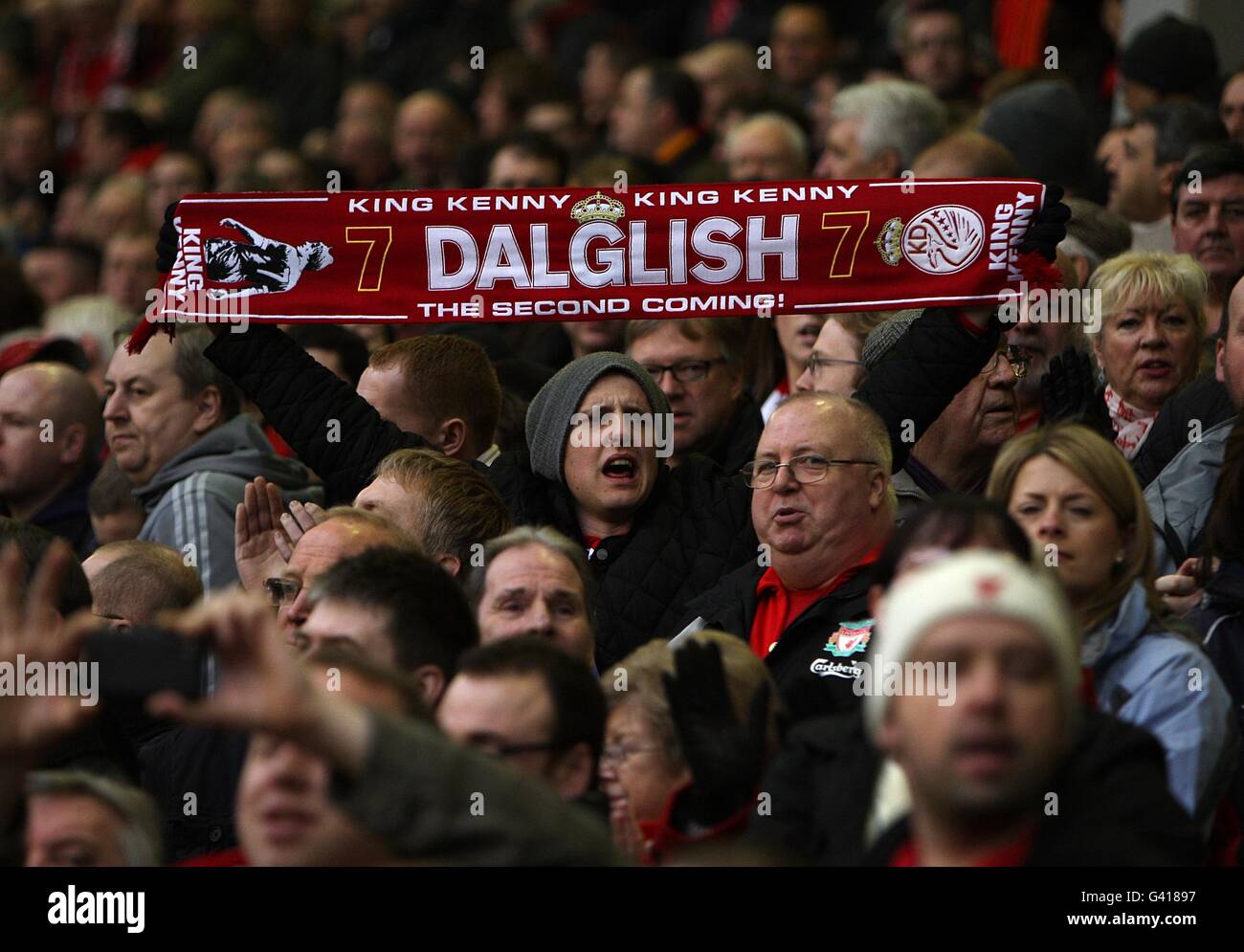 Anfield liverpool fans in the stands hi-res stock photography and ...