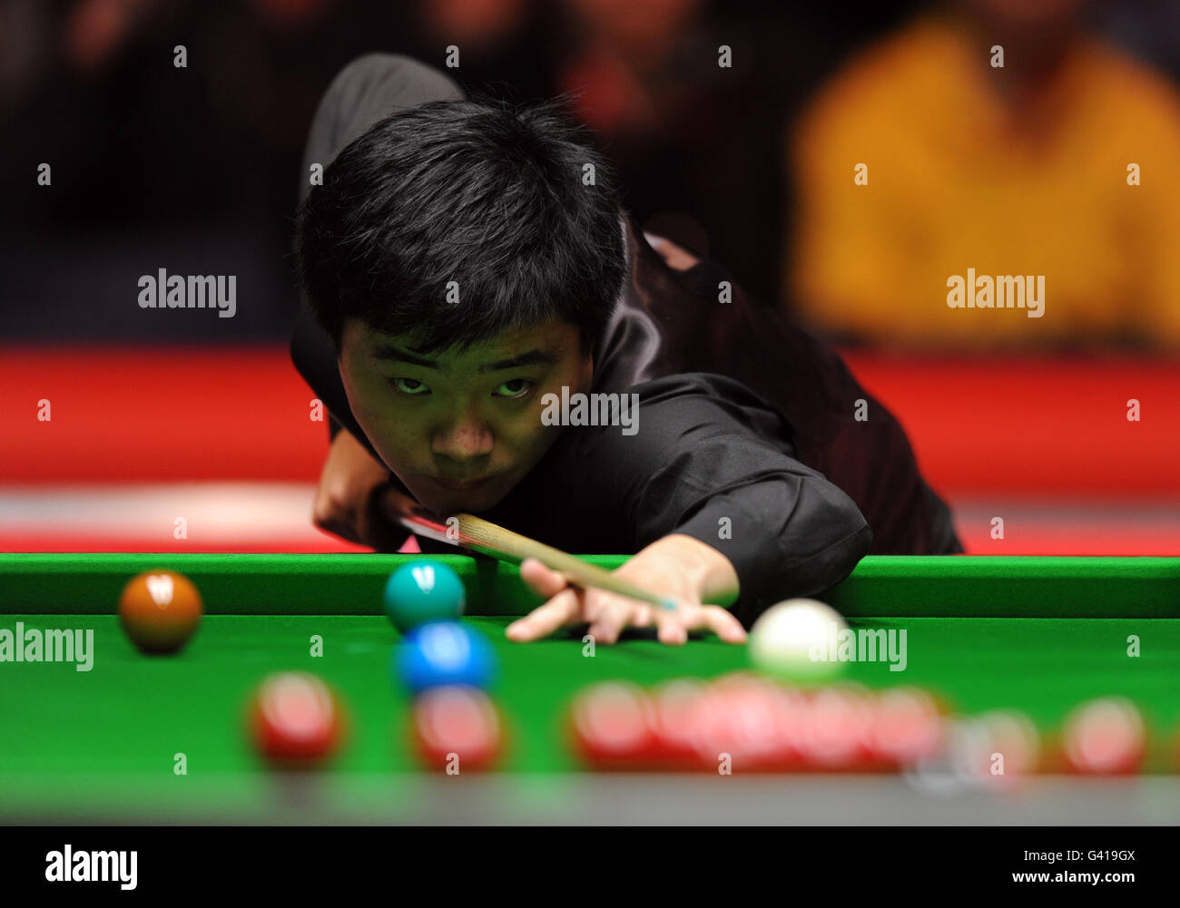 Snooker - Ladbrokes Mobile Masters - Day Seven - Wembley Arena. China's ...