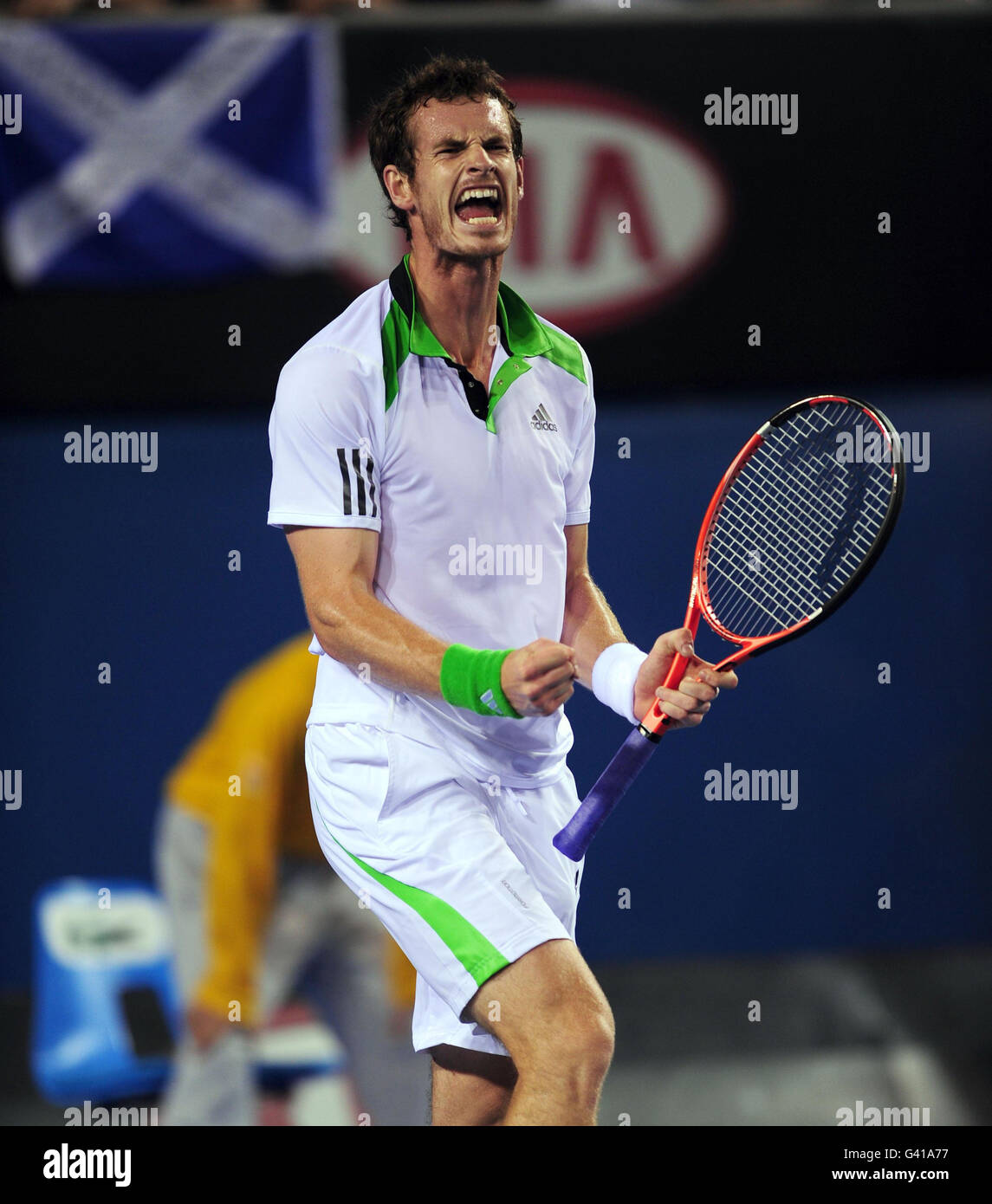 Great Britain's Andy Murray celebrates beating Ukraine's Illya ...