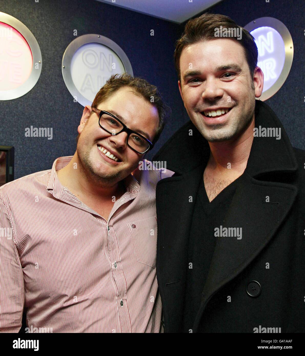 Guest alan carr left presenter dave berry on xfm show hi-res stock ...