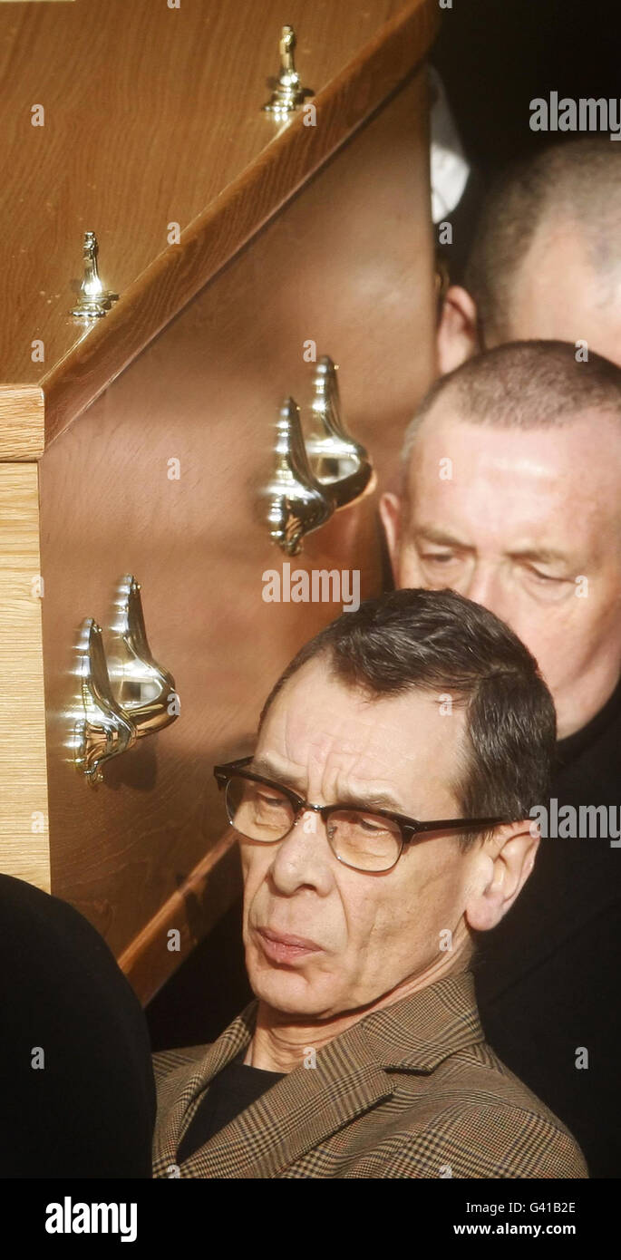 Gerry rafferty hi-res stock photography and images - Alamy