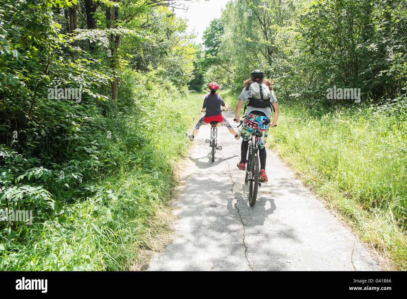 Family,Cycling on National Cycling Network Route 4,London to Fishguard ...