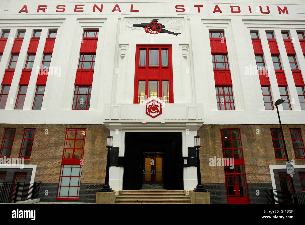 Highbury stadium entrance hi-res stock photography and images - Alamy