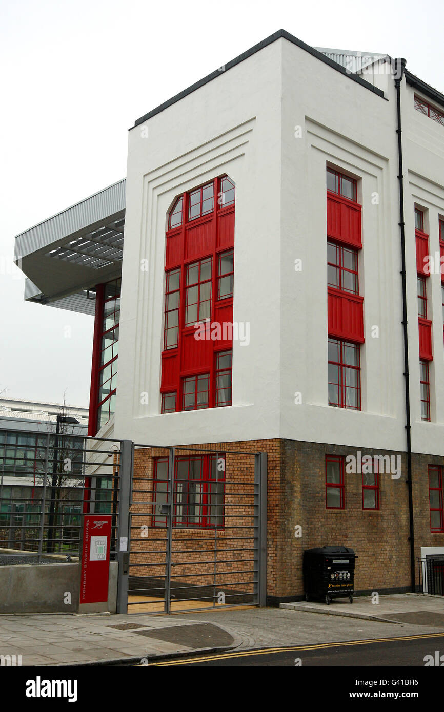 Which is the former home of arsenal football club hi-res stock ...