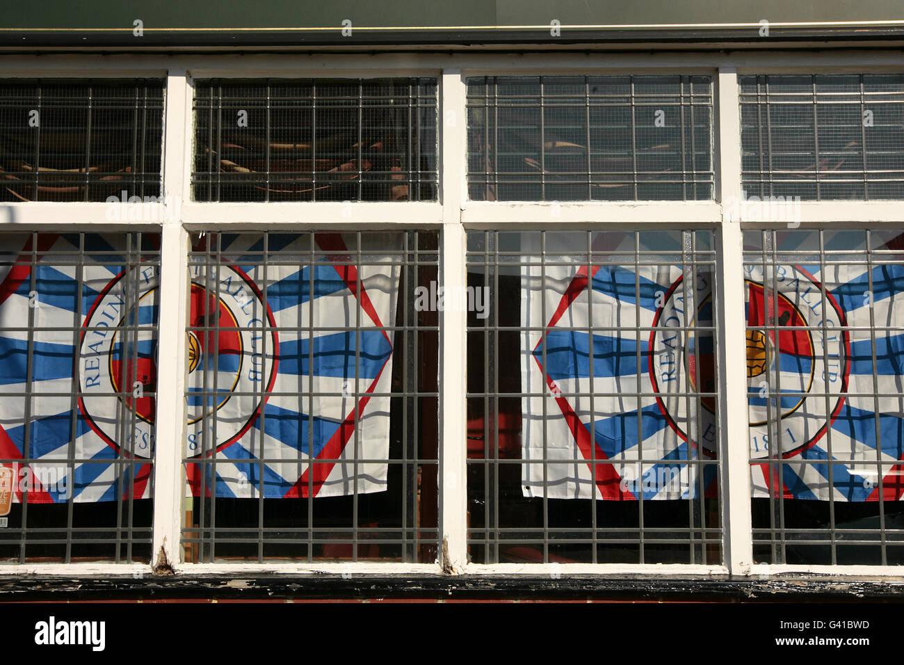 Elm park reading stadium hi-res stock photography and images - Alamy