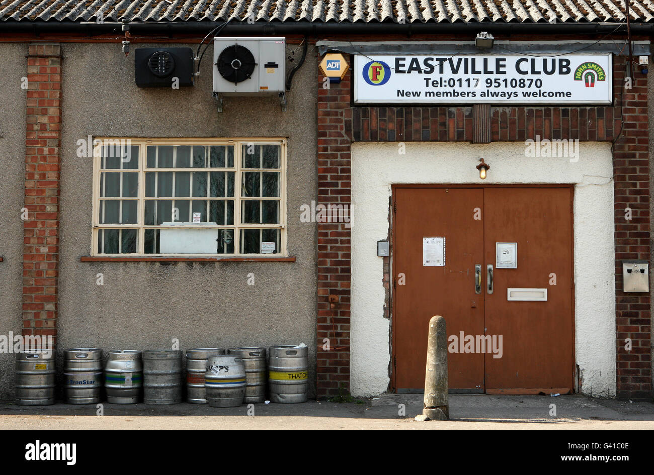 Bristol rovers ground the memorial stadium hi-res stock photography and ...