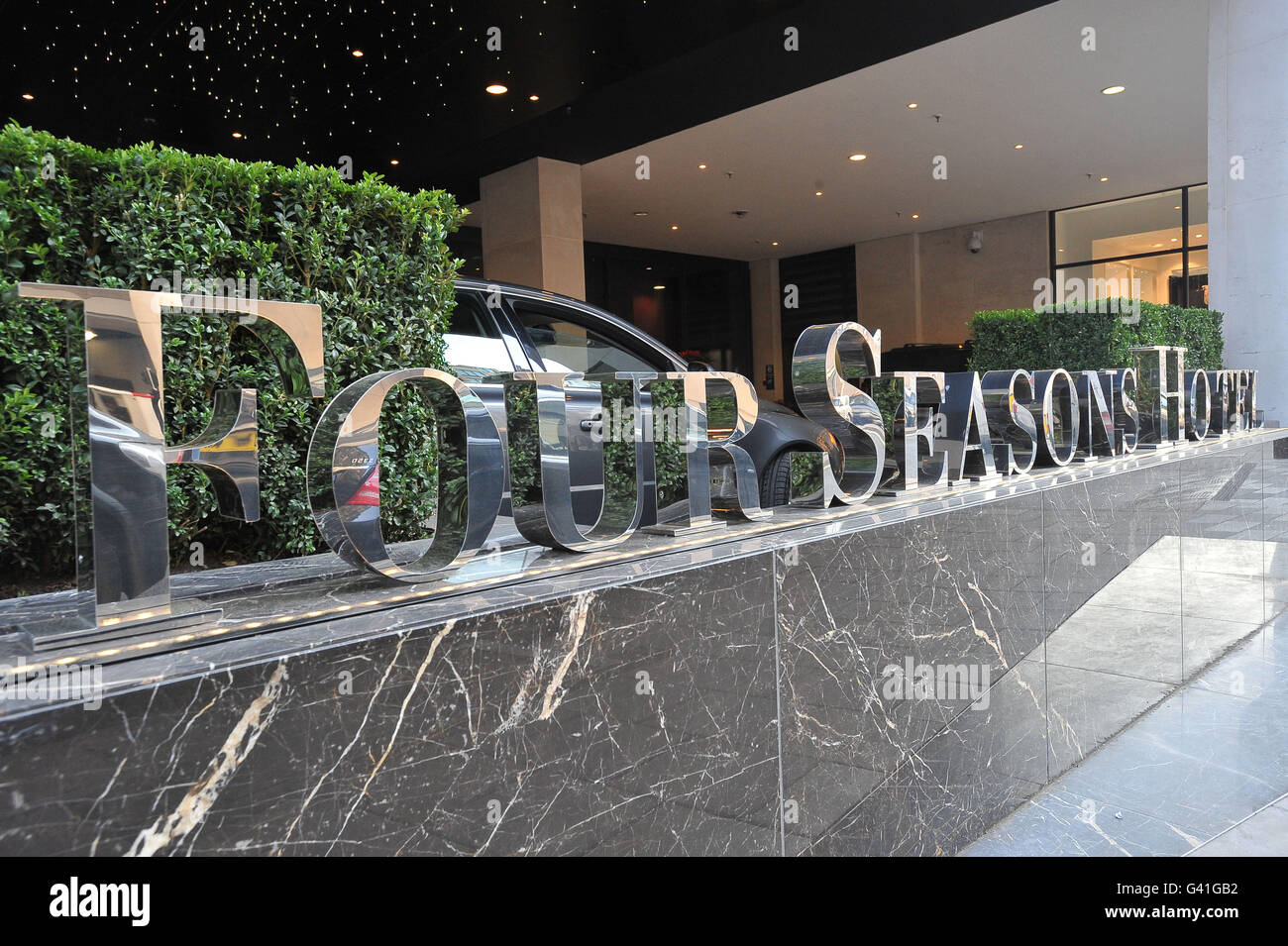 General view of The Four Seasons Hotel, on Hamilton Place, Park Lane ...