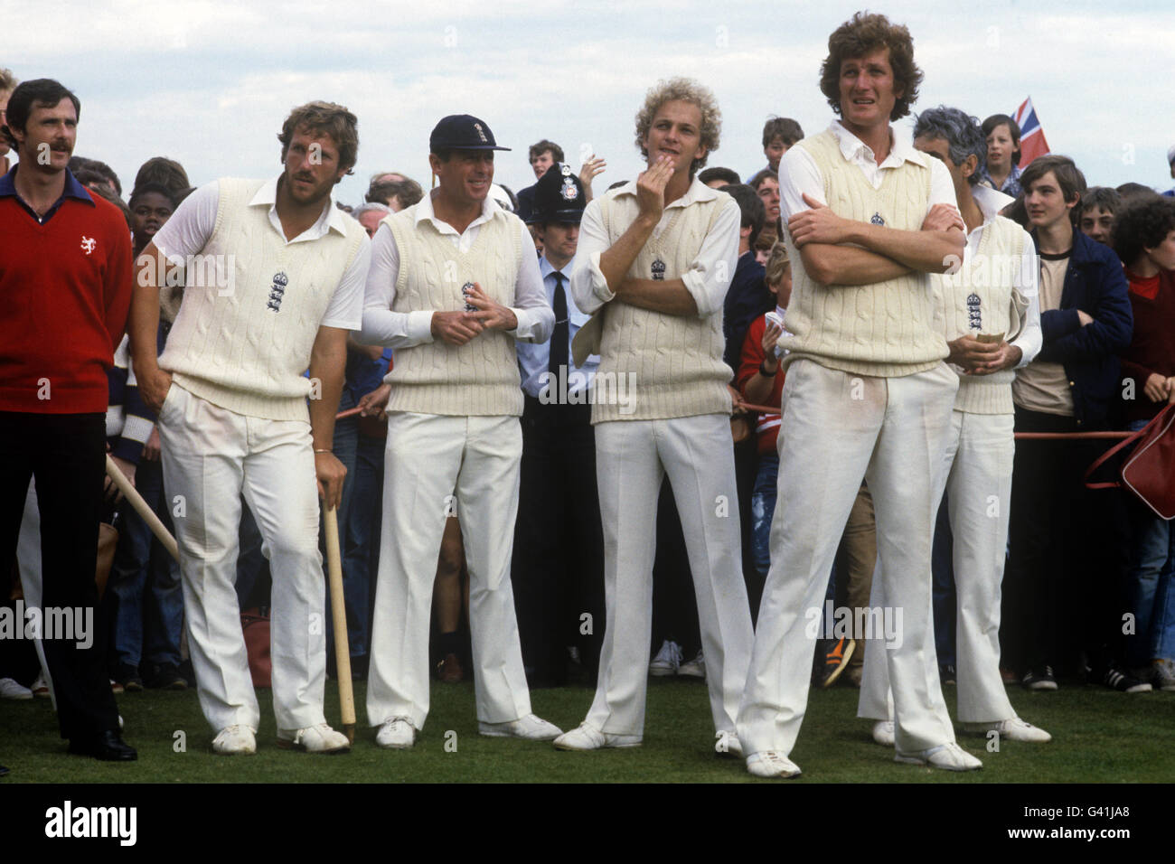 The England players (and Australia's Graham Yallop in a red sweater ...