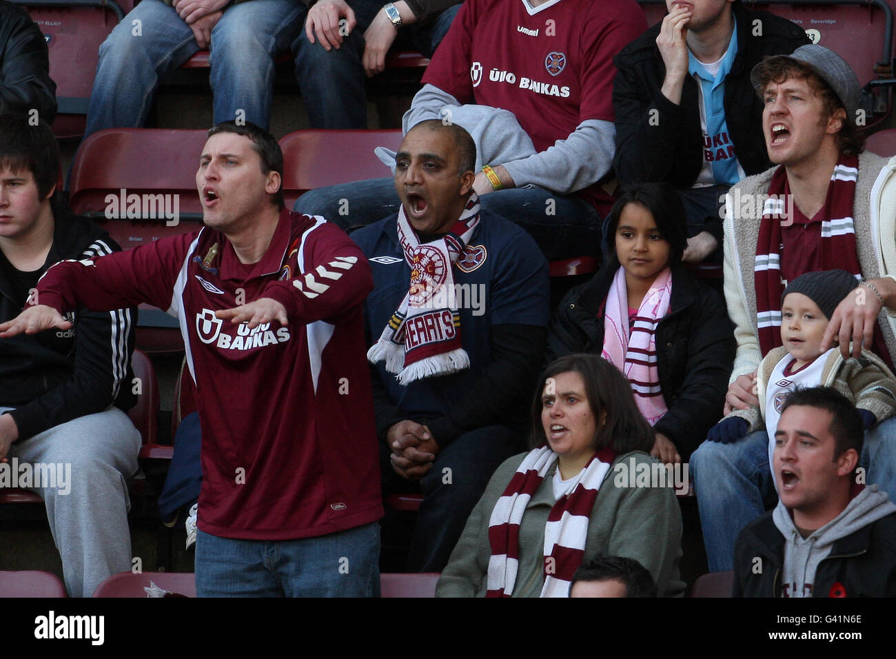 Heart midlothian fans show hi-res stock photography and images - Alamy