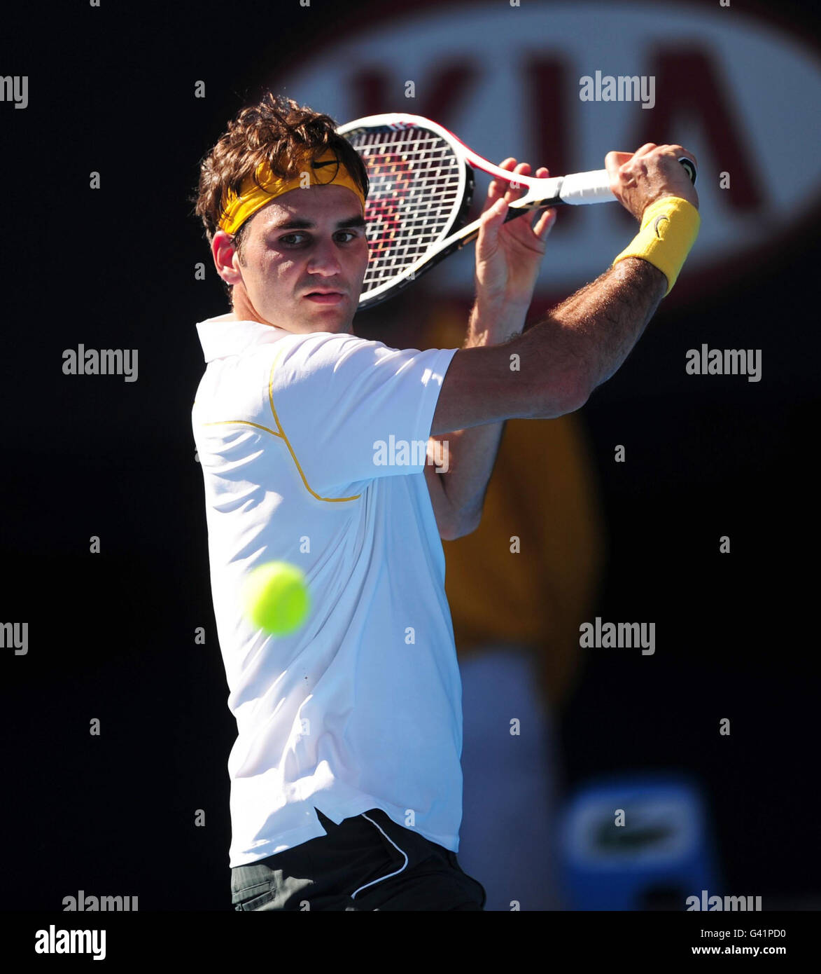 Roger federer backhand hi-res stock photography and images - Alamy