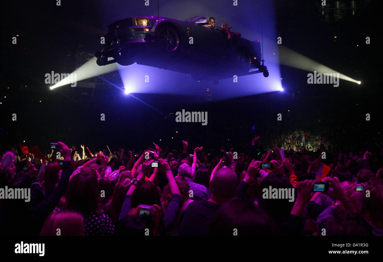 Jls live manchester hi-res stock photography and images - Alamy