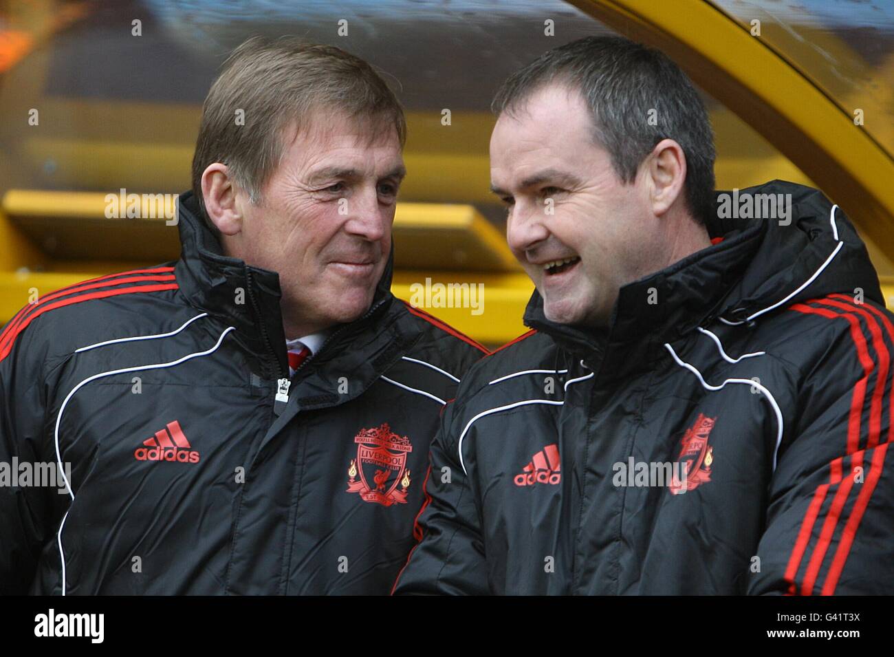 Kenny dalglish liverpool manager happy hi-res stock photography and ...