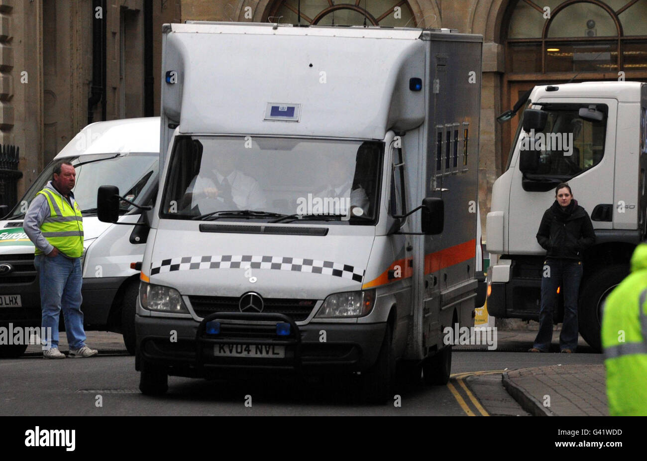 A prison van believed to be carrying Vincent Tabak arrives at Bristol ...