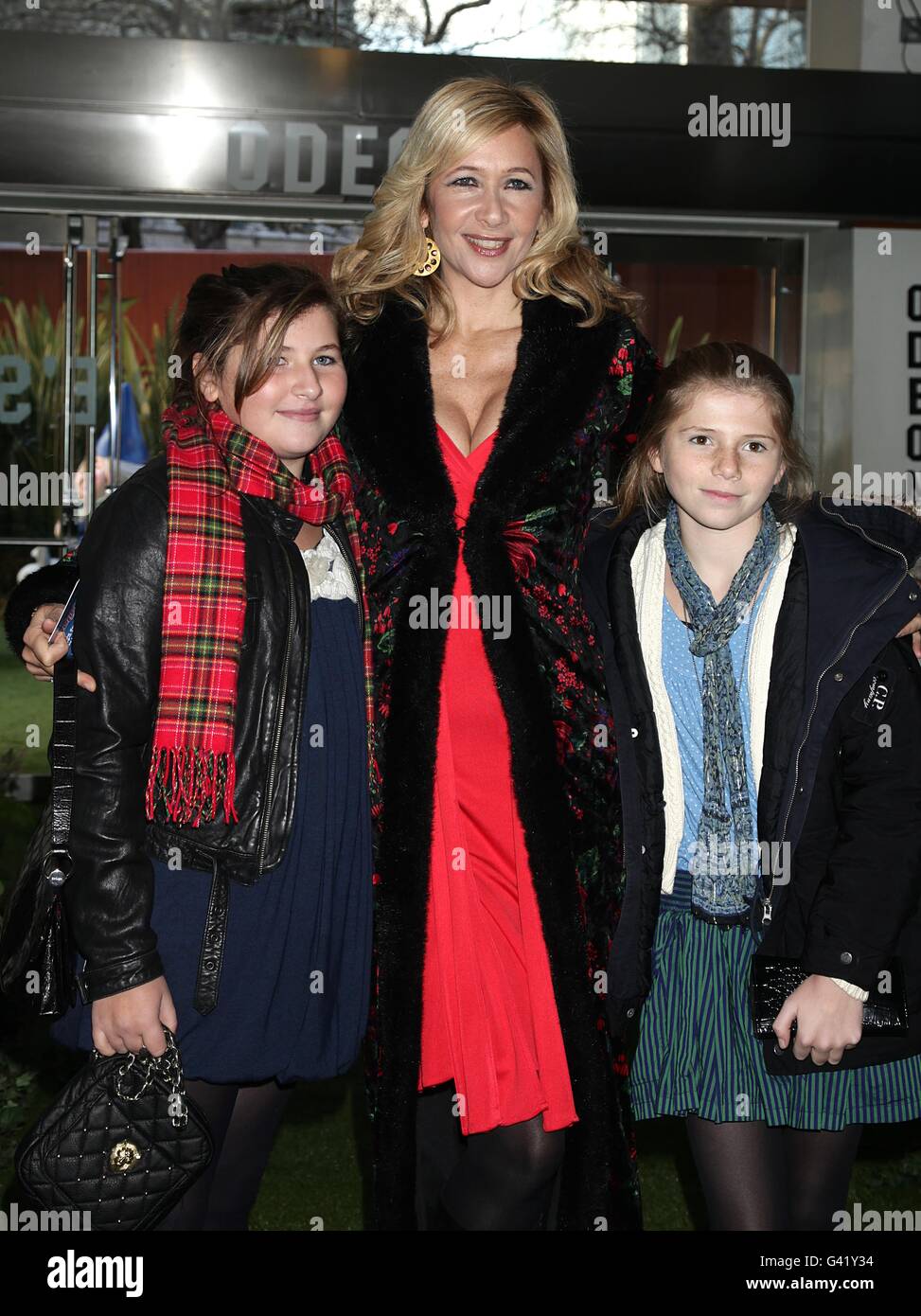 Tania Bryer and her children arriving for the premiere of Gnomeo and ...