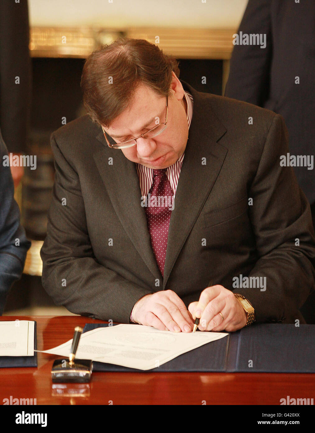 Taoiseach brian cowen at aras an uachtarain hi-res stock photography ...
