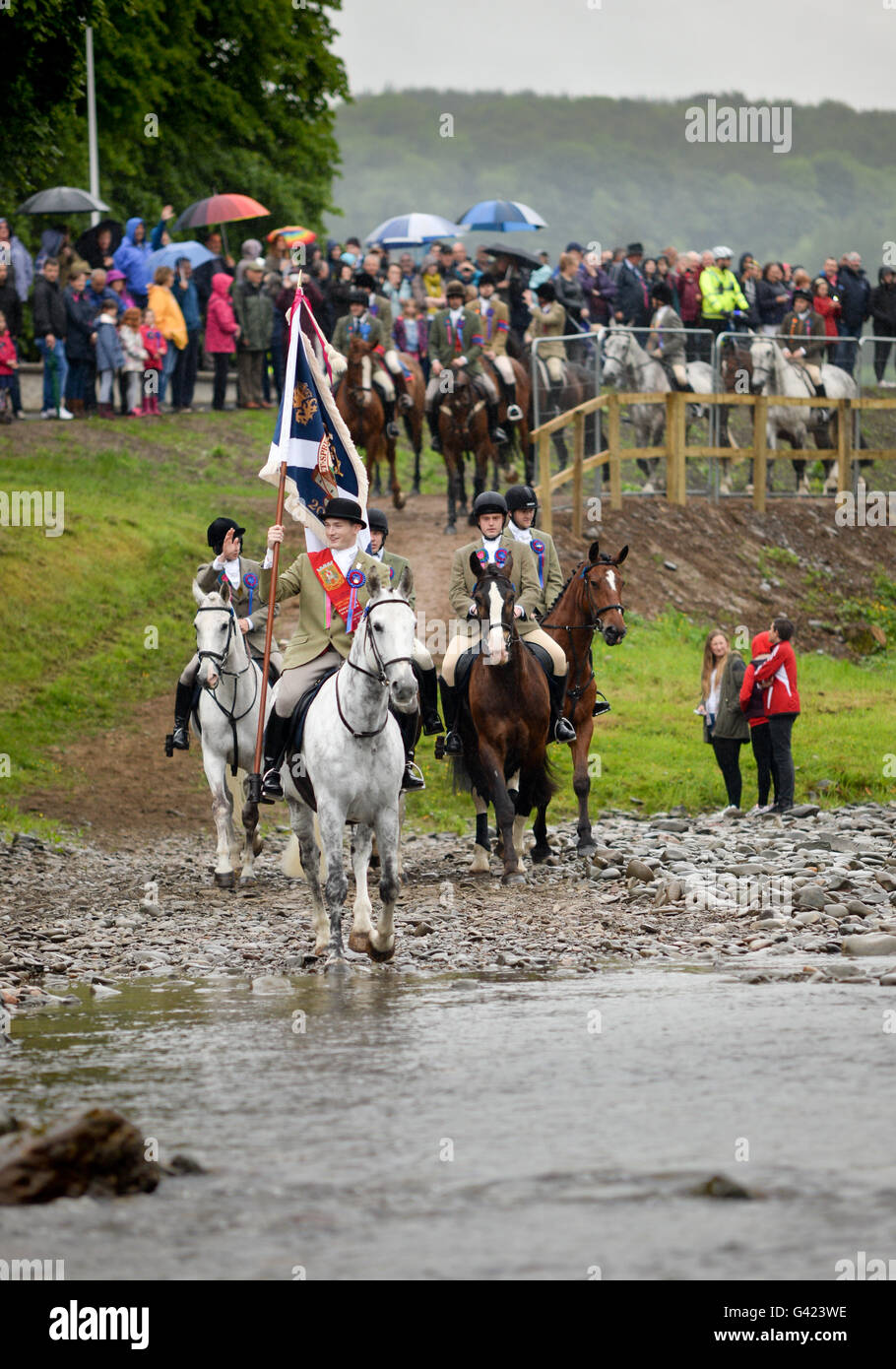 Selkirk, Scotland, UK. 17 Jun 2016. Standard Bearer 28 year old Rory ...