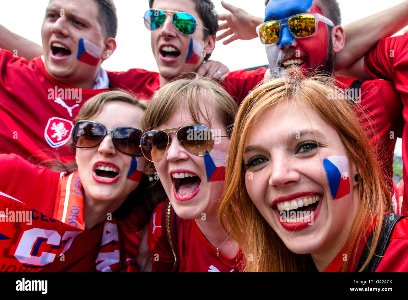 Saint Etienne, France. 17th June, 2016. Czech fans pose prior to the ...