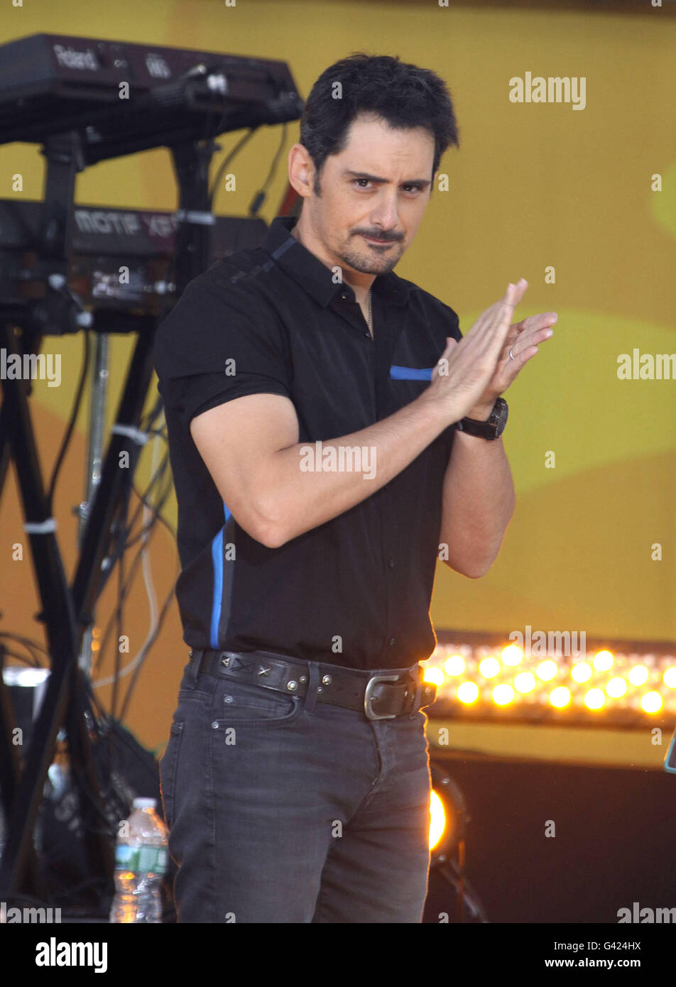 New York, New York, USA. 17th June, 2016. Singer BRAD PAISLEY performs ...
