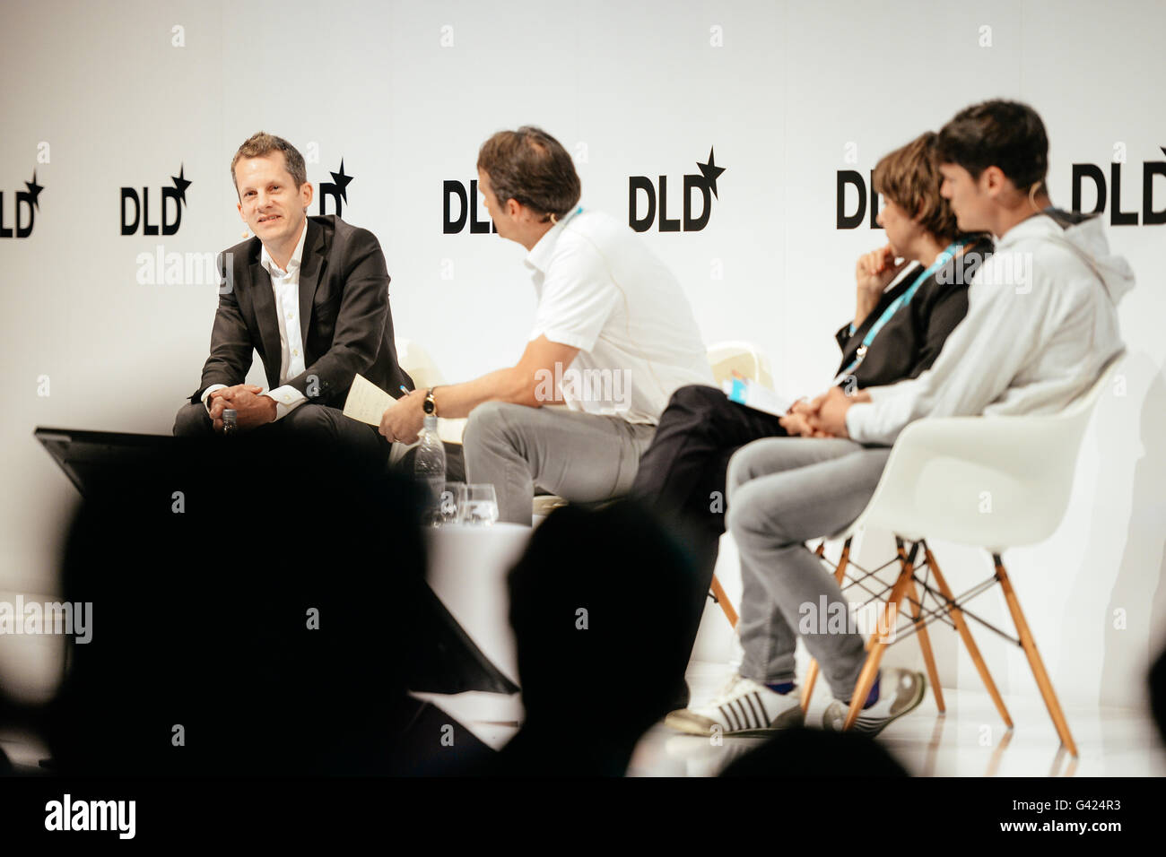 MUNICH/GERMANY - JUNE 17: (l-r) Max Maendler (Lehrermarktplatz), Klaus ...