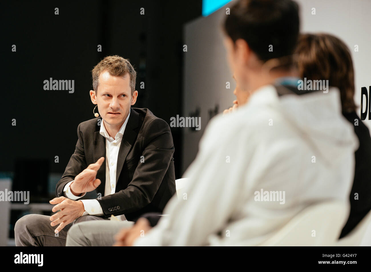 MUNICH/GERMANY - JUNE 17: Max Maendler (Lehrermarktplatz, l.) speaks in ...