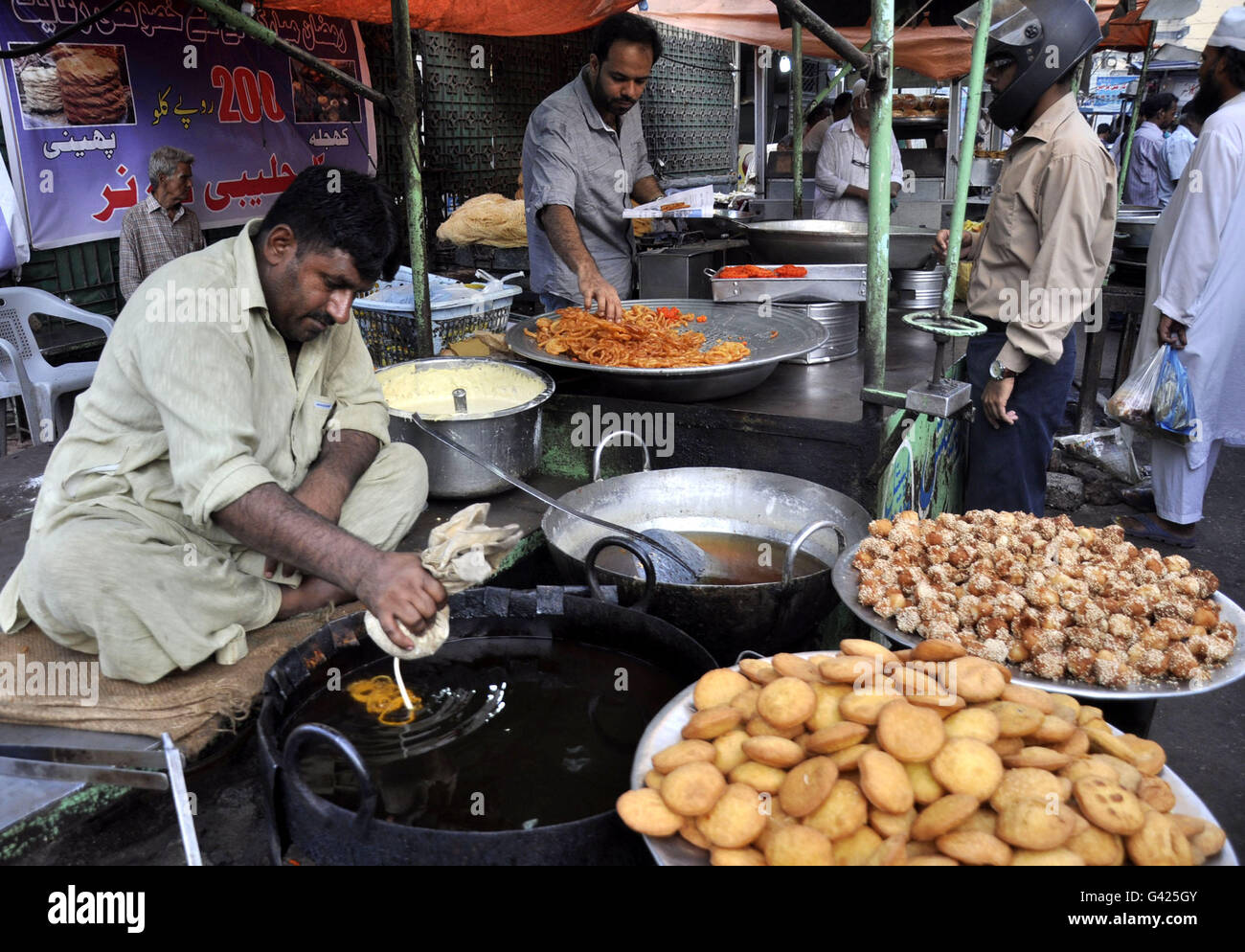 A jalebi stall hi-res stock photography and images - Alamy