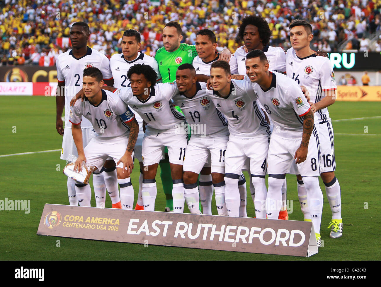 New Jersey, USA. 17th June, 2016. Players of Colombia line up ahead of ...