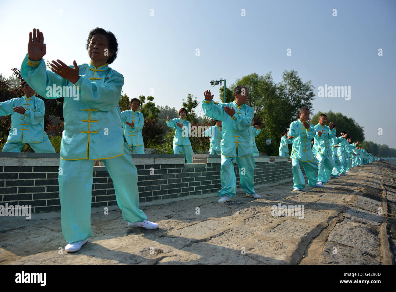 Huai'an, China's Jiangsu Province. 18th June, 2016. Tai chi fans ...